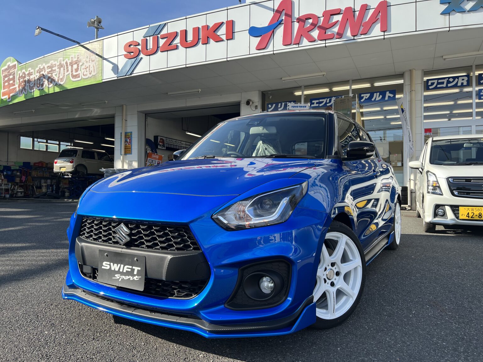 こちらの車両は売約となりました！スイフトスポーツZC33S カスタムカー即納車情報 | 埼玉県の新車コンプリートカー販売店｜スズキアリーナ ...